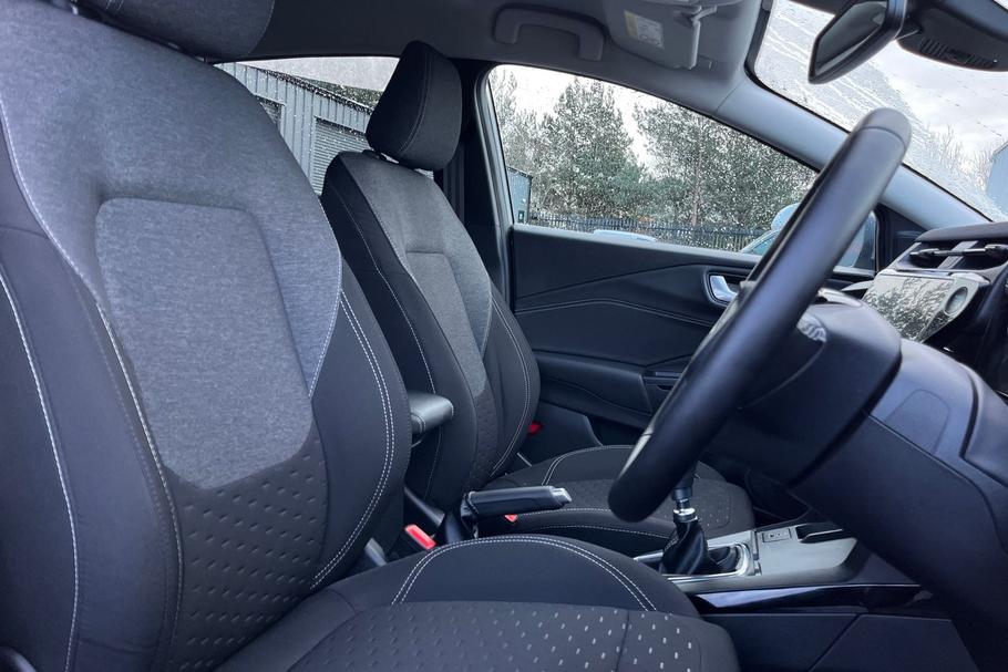 Ford PUMA 2025 - SOLAR SILVER | £19,750 | Craigavon | TrustFord