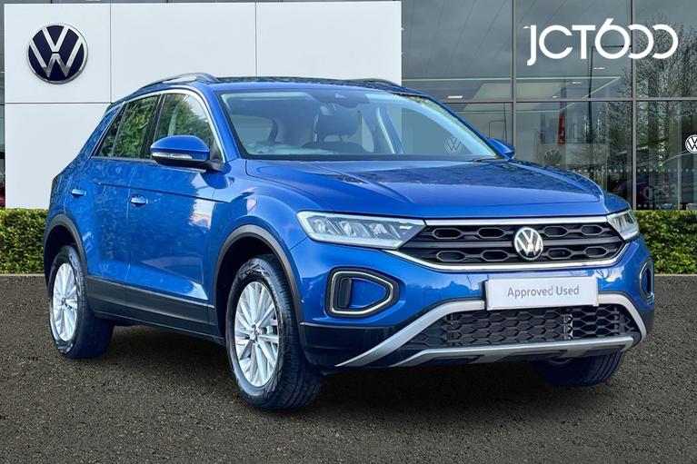 2024 VOLKSWAGEN T-Roc Life 1.0 TSI 110PS 6-speed Manual £22,484 1,094 ...