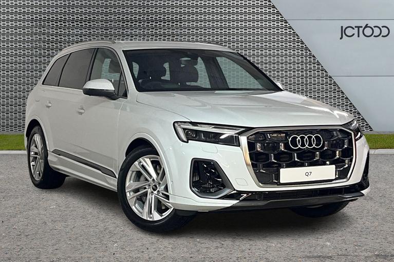 1900 Audi Q7 Audi Q7 SUV S line 55 TFSI qua £66,000 10 miles Glacier ...
