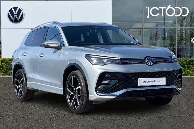 2024 VOLKSWAGEN Tiguan R-Line 1.5 eTSI 150PS 7-Speed DSG £36,099 5,376 ...