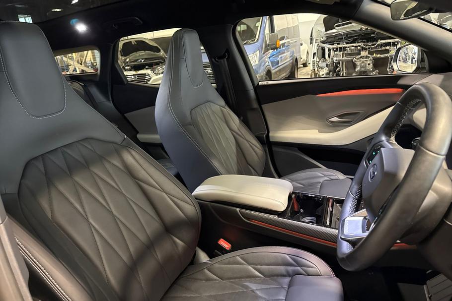 Ford Explorer 2024 - Magnetic Grey | £26,897 | Edgware | TrustFord