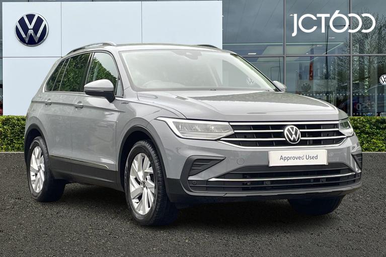2021 Volkswagen Tiguan Life 1.5 TSI 150PS 7-Speed DSG £18,466 43,395 ...