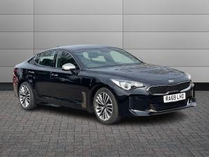 Kia Stinger 2.0 T-GDi GT-LINE in Midnight Black £21,995