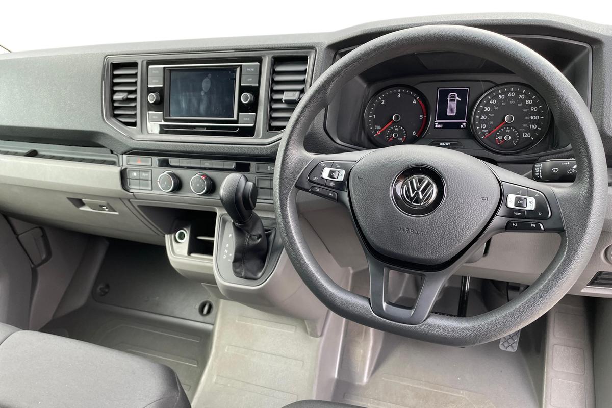 2024 VOLKSWAGEN Crafter CR35 Panel van Trendline MWB 140 PS 2.0 TDI 8sp ...