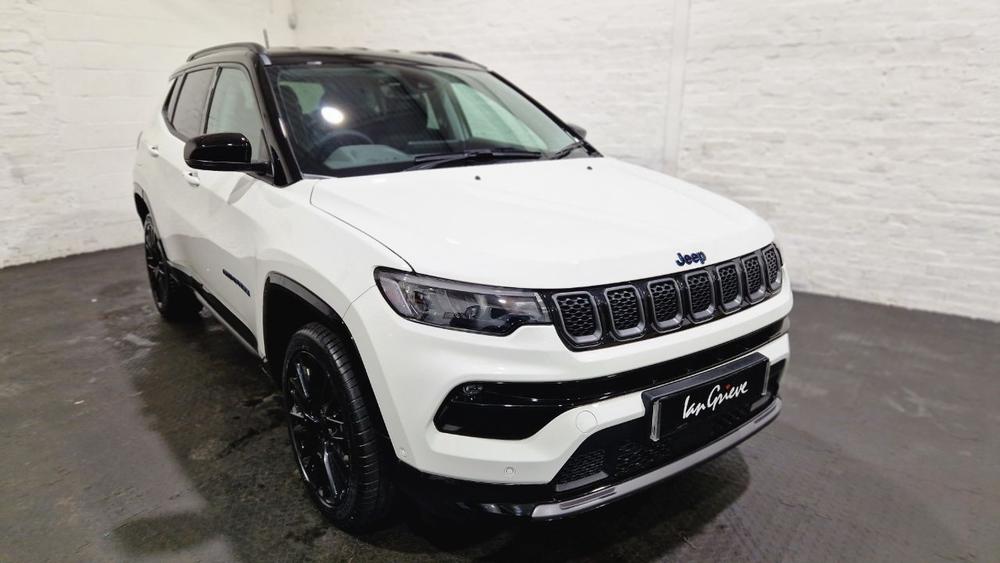 Used 2023 Jeep Compass White With A Black Roof £24,748 | Ian Grieve