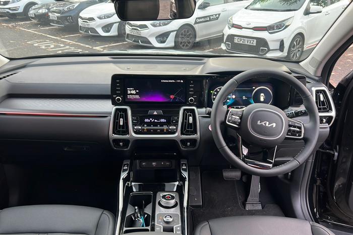 KIA Sorento 1.6 T-GDi ISG HEV VISION in Midnight Black £43,995