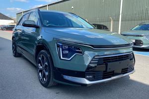 Kia Niro 1.6 GDi HEV 4 in Cityscape Green £24,495