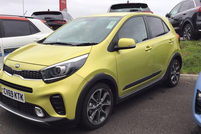 KIA Picanto 1.25 MPi X-LINE in Lime Light £13,450