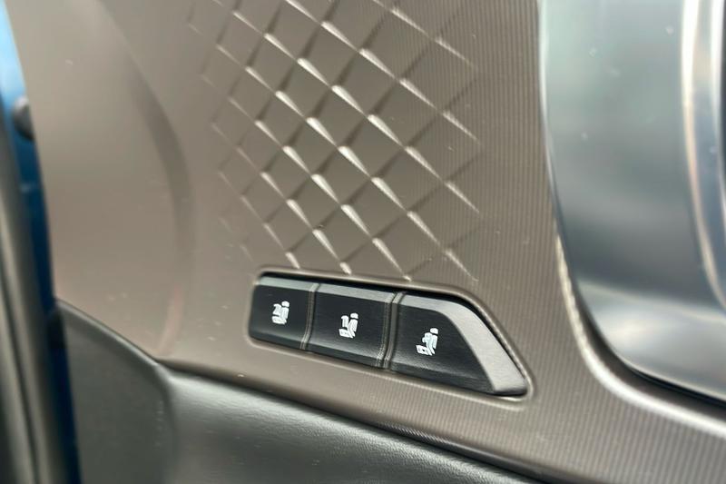 2025 25 KIA SORENTO 1.6 T-GDI HEV 4 (212)