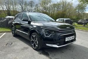 Kia Niro 1.6 GDi HEV 3 in Midnight Black £29,695