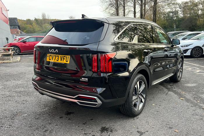 KIA Sorento 1.6 T-GDi ISG HEV VISION in Midnight Black £43,995