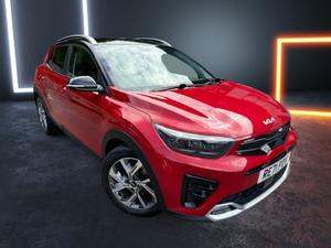 Kia Stonic 1.0 T-GDi ISG 48V GT-LINE S in Blaze Red with Black Roof £15,250