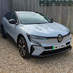 Used ~ Renault MEGANE TECHNO EV MEGANE TECHNO EV £19,995 3,244 miles ...