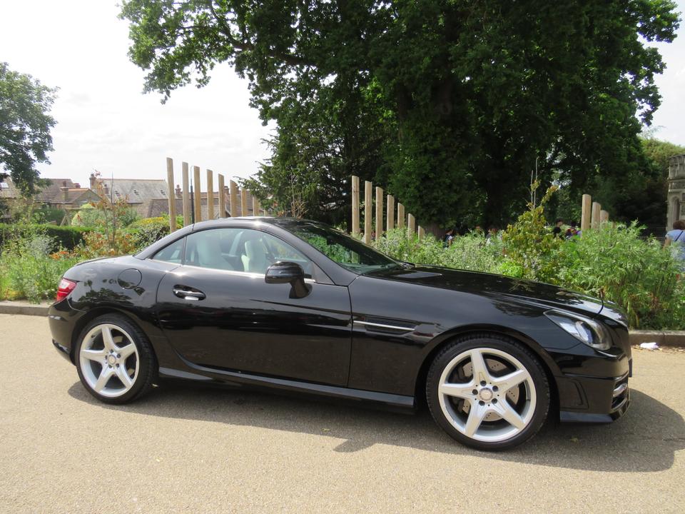 Mercedes-Benz SLK SLK 250 D AMG SPORT 9G TRONIC £14,990