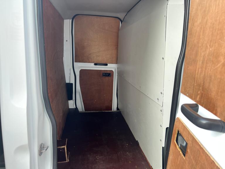 Used 2017 Ford TRANSIT 4.7Tonne Tipper, Utility Cab Alloy Body 470 L3 ...