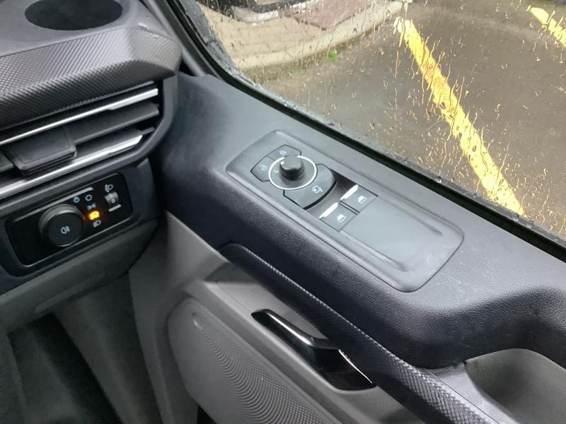 2024 74 FORD TRANSIT CUSTOM 300 L1 Limited 2.0L 130PS Auto