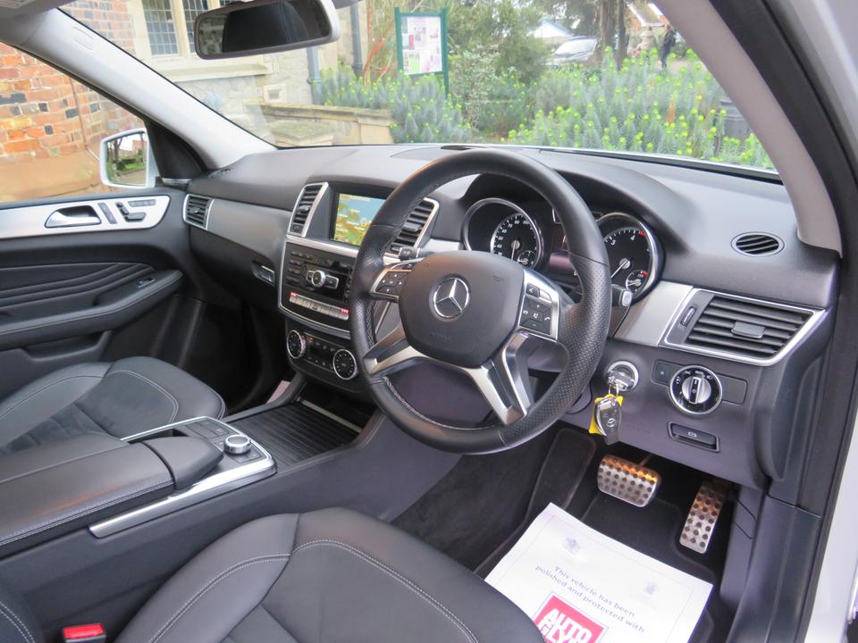 Mercedes-Benz M-CLASS ML250 BLUETEC AMG LINE PREMIUM PLUS £20,990
