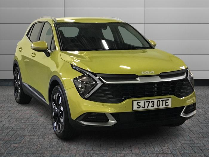 Kia Sportage 1.6 T-GDi ISG PHEV 3 in Splash Lemon £36,495