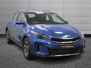 Kia XCeed 1.5 T-GDi MT 2 in Blue Flame £20,995