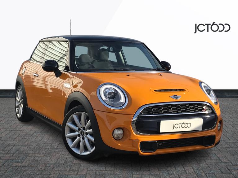 Used MINIs for Sale Near You | JCT600