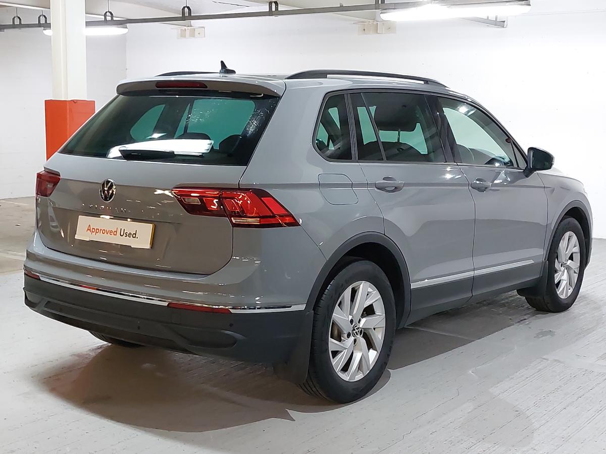 2021 Volkswagen Tiguan Life 1.5 TSI 150PS 7-Speed DSG 5 Door £27,500 ...