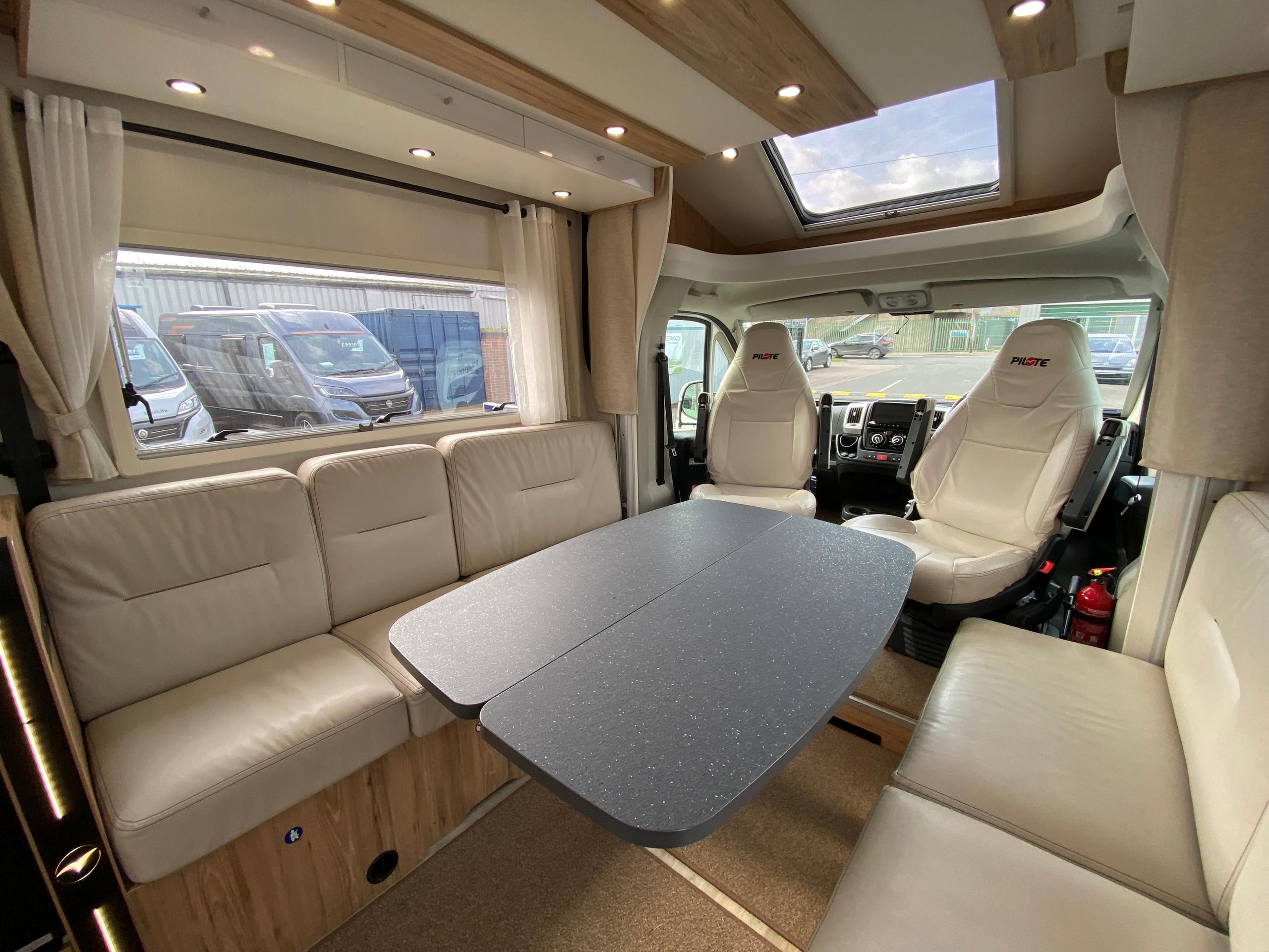 Pilote P696 D Evidence Fiat Ducato 2.3 140bhp Automatic