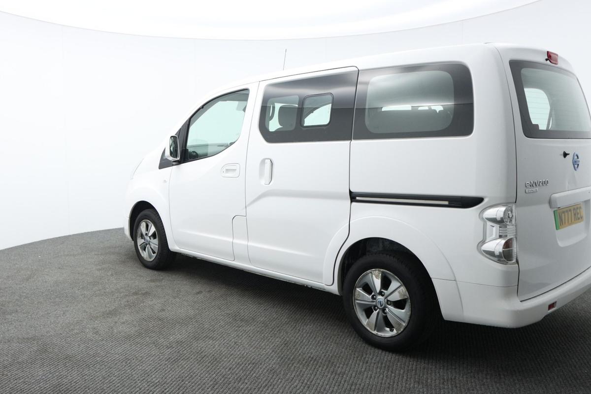 Used 2017 Nissan eNV200 Evalia Tekna MPV 5dr Electric Auto £10,999 ...