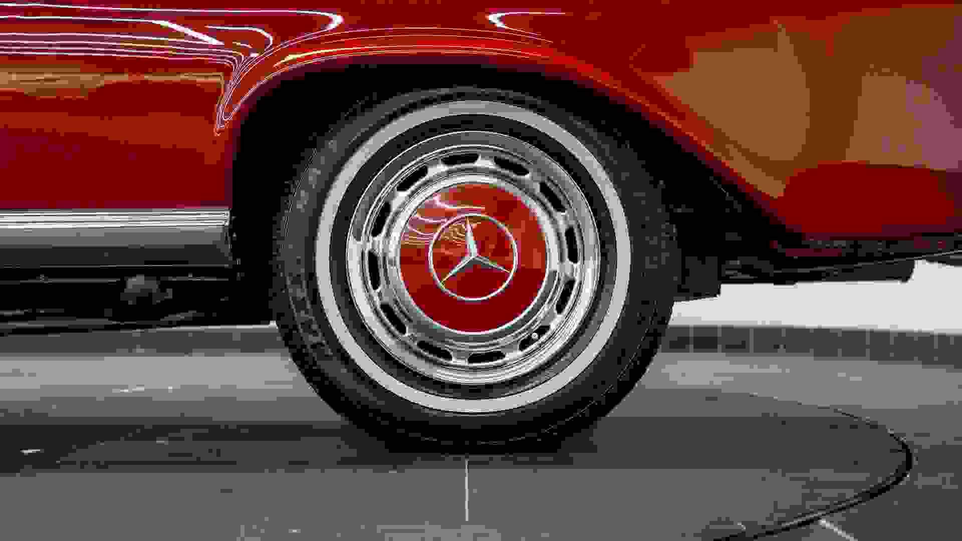 Used 1962 Mercedes-Benz 220 SE £POA 72,000 miles Red | Tom Hartley