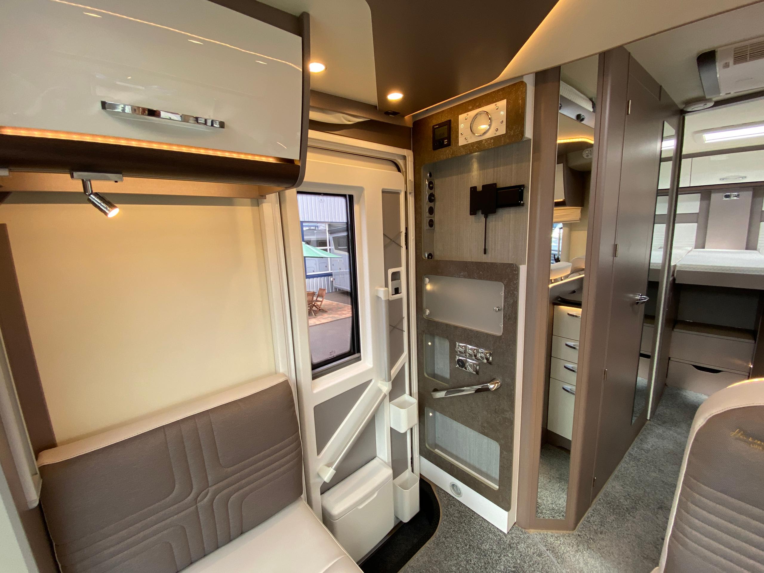 Burstner Lyseo T728 Fiat Ducato 2.3 130bhp Automatic