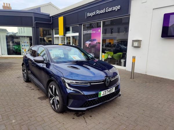 Used 2022 Renault Megane E-Tech Techno EV60 220hp Optimum Charge ...