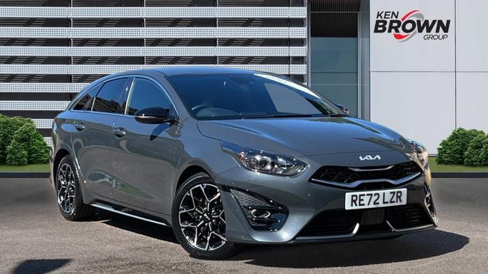 Kia ProCeed 1.5 T-GDi ISG GT-LINE in Dark Penta Metal £23,850