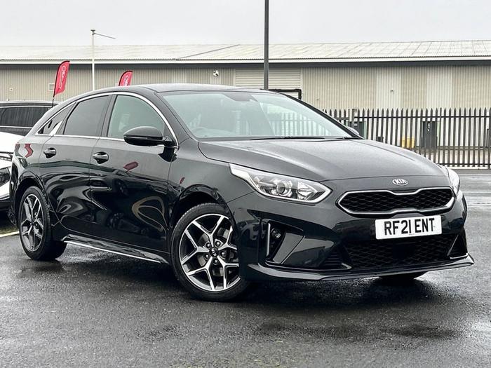 Kia ProCeed 1.5 T-GDi ISG GT-LINE in Phantom Black £16,869