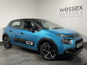 Citroen C3 Hatchback Shine in blue £14,750
