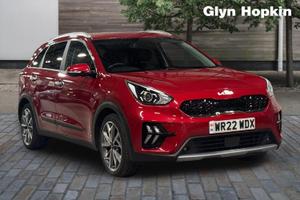 Kia Niro 1.6 GDi 3 in Runway Red £18,087