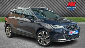 SEAT Arona Hatchback FR Edition in blue £13,999