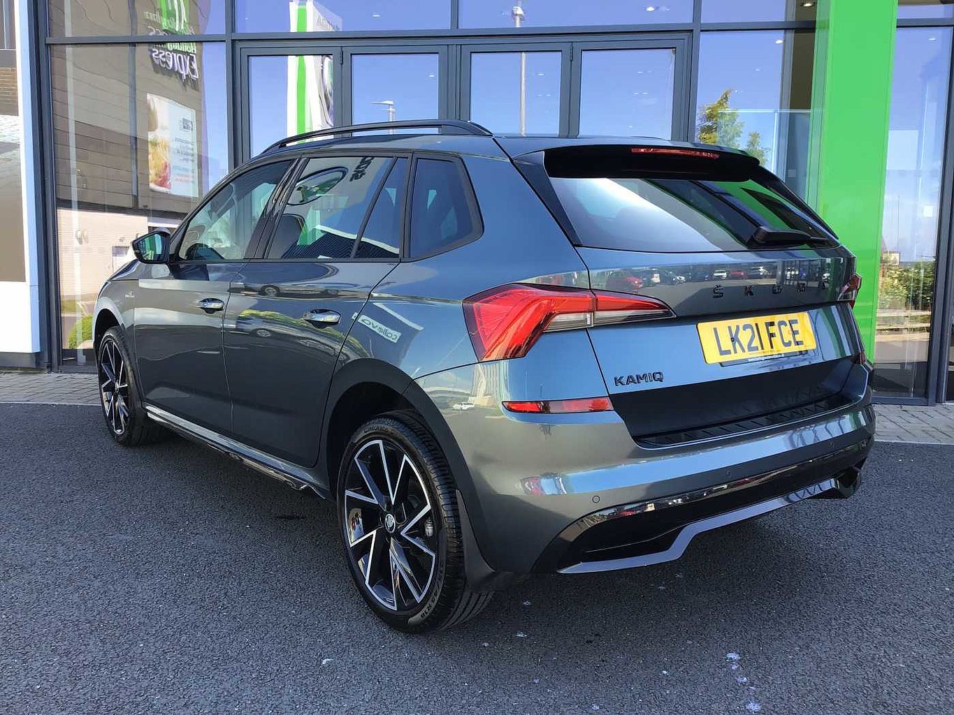 Used 2021 Skoda KAMIQ 1.0 TSI Monte Carlo DSG SUV £23,990 12,800 miles ...