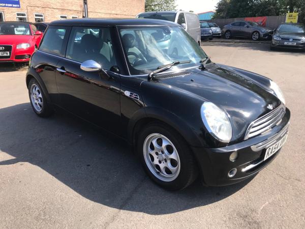 Used 2005 MINI Hatch 1.6 One 3dr £1,999 107,118 miles Black | Dash Cars Ltd