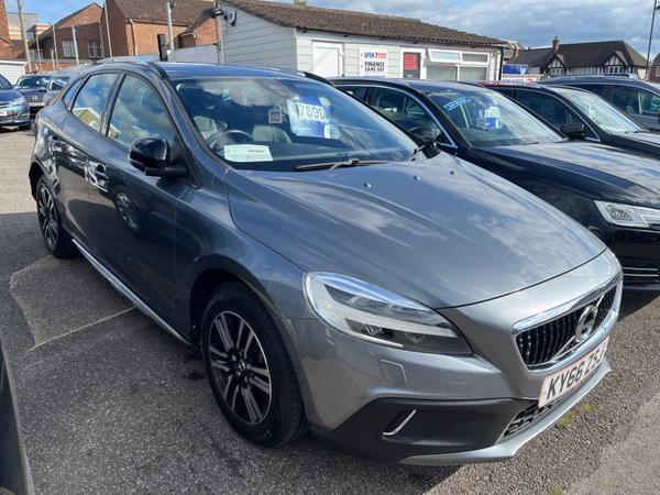 Used 2016 Volvo V40 D3 [4 Cyl 150] Cross Country Nav Plus 5dr £7,450 ...