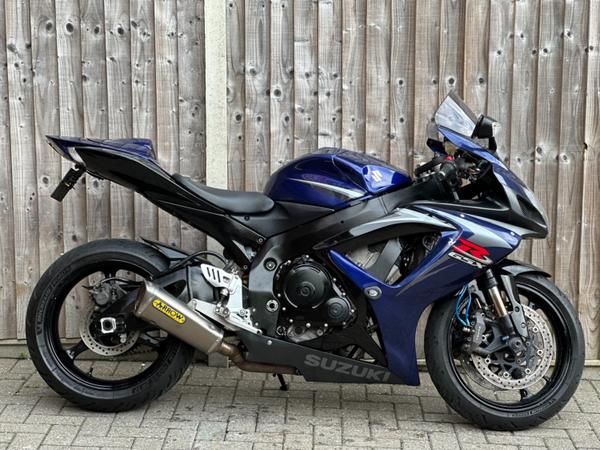 Used 2007 Suzuki GSX-R 750 K7 ISLE OF MAN 2007 SUPER SPORT NUMBER 096 OF 200 MADE £5,299 24,000 ...