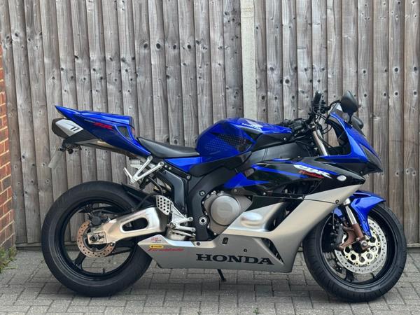 Used 2006 Honda CBR 1000 RR FIREBLADE 2006 SUPER SPORT £3,995 25,900 ...