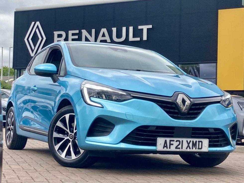 Used 2021 Renault CLIO 1.6 E-TECH Hybrid 140 Iconic 5dr Auto [7 Speed ...