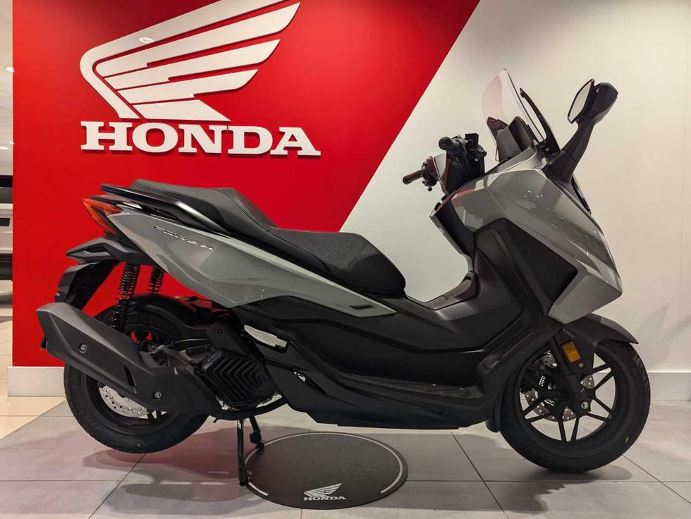 New ~ Honda Forza 125 NSS125ADRE £4,749 ~ miles Pearl Falcon Grey ...