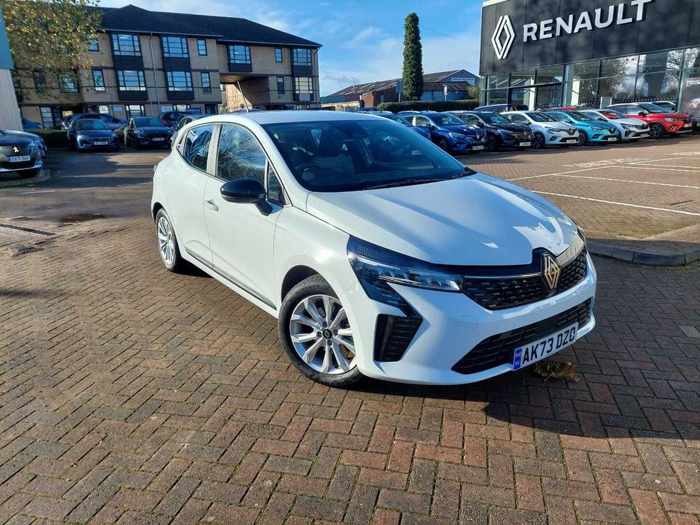 Used 2024 Renault Clio New Clio Full Hybrid Evolution £17,495 6,429 ...