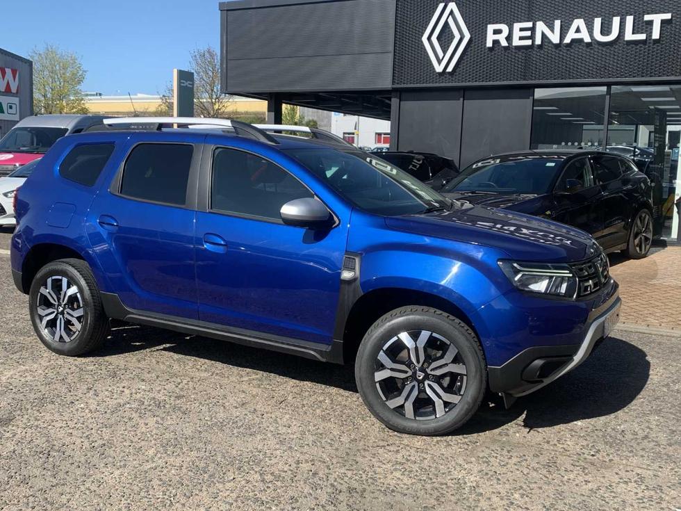 Used 2022 Dacia DUSTER Prestige Tce 4X2 £14,350 27,923 miles Blue ...