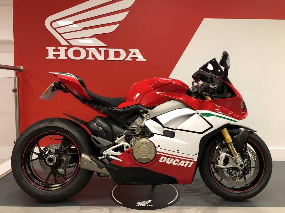 Used 2019 Ducati PANIGALE V4 Panigale V4 S £16,995 12,473 miles Red ...