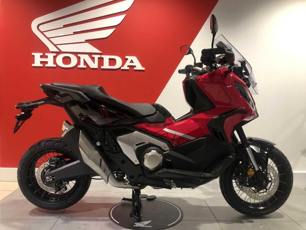 New ~ ~ X-ADV750 X-Adv 2024 £10,999 ~ miles Grand Prix Red | John Banks