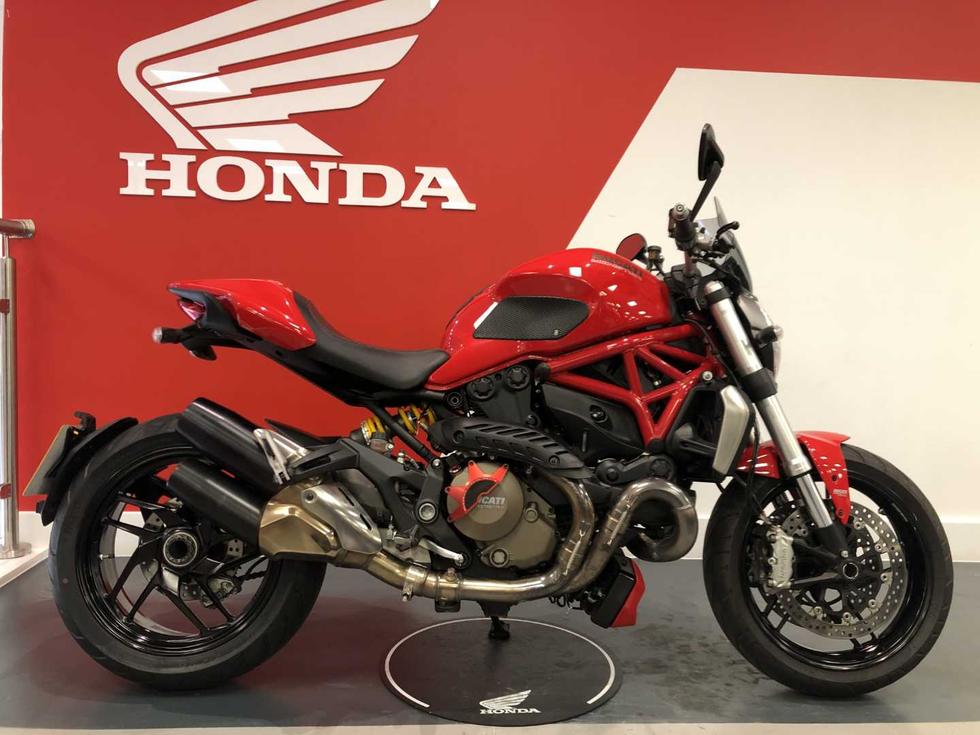 Used 2016 DUCATI MONSTER Monster 1200 £6,945 11,500 miles Red | John Banks