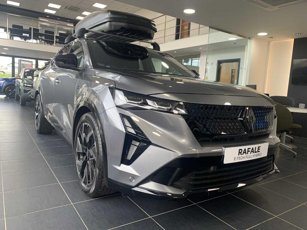 Used ~ Renault RAFALE Iconic Esprit Alpine E-Tech Hybrid Auto £39,750 ...