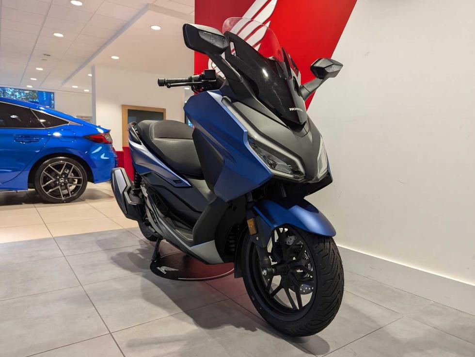 New ~ HONDA Forza 350 NSS350ARE £4,799 ~ miles Matte Pearl Pacific Blue ...
