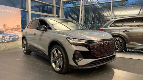 Used 2025 AUDI Q4 e-tron Q4 Sport 45 e-tron kW £46,995 ~ miles Typhoon ...